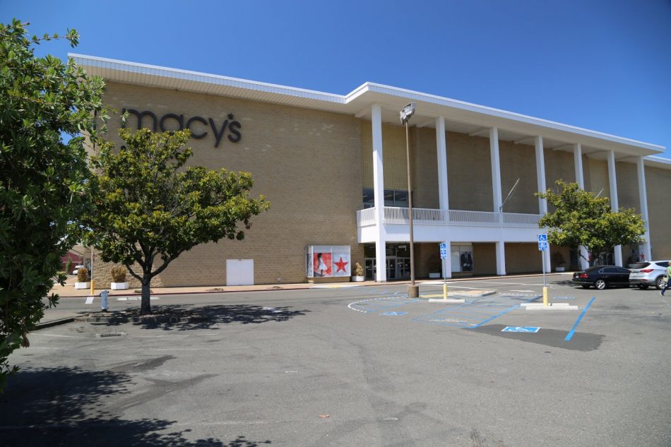 Guides - Santa Rosa, CA - Shopping - Dave's Travel Corner