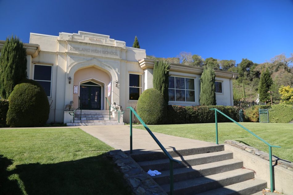 Guides - Hopland, CA - Introduction - Dave's Travel Corner