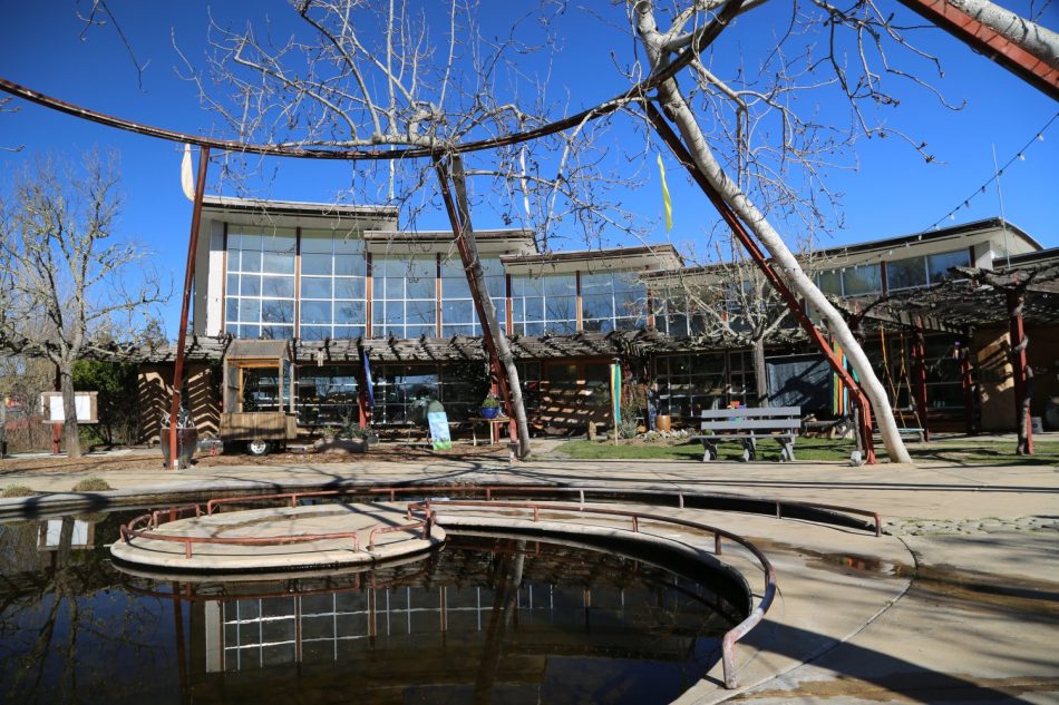 Guides - Hopland, CA - Real Gods Solar Living - Dave's Travel Corner