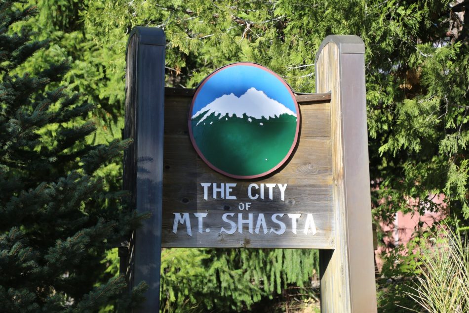 Guides - Mt. Shasta CA - Shasta City - Dave's Travel Corner