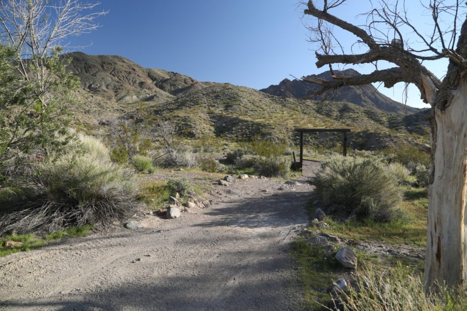 Guides - Death Valley, CA - Attractions - Dave's Travel Corner