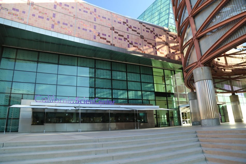 Guides - Los Angeles, CA - Exposition Park - Dave's Travel Corner