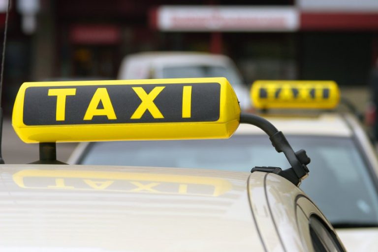 How to use a Taxi