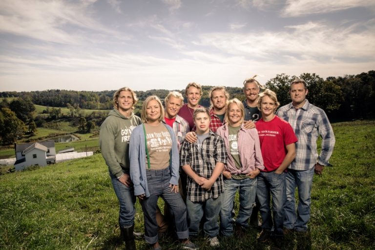 The TV Farm Kings and Their Freedom Farms are What Reality TV should ...