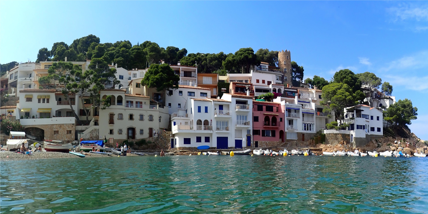 Wild Beaches vs Town Beaches vs nudist Beaches in Catalonia - Dave's ...